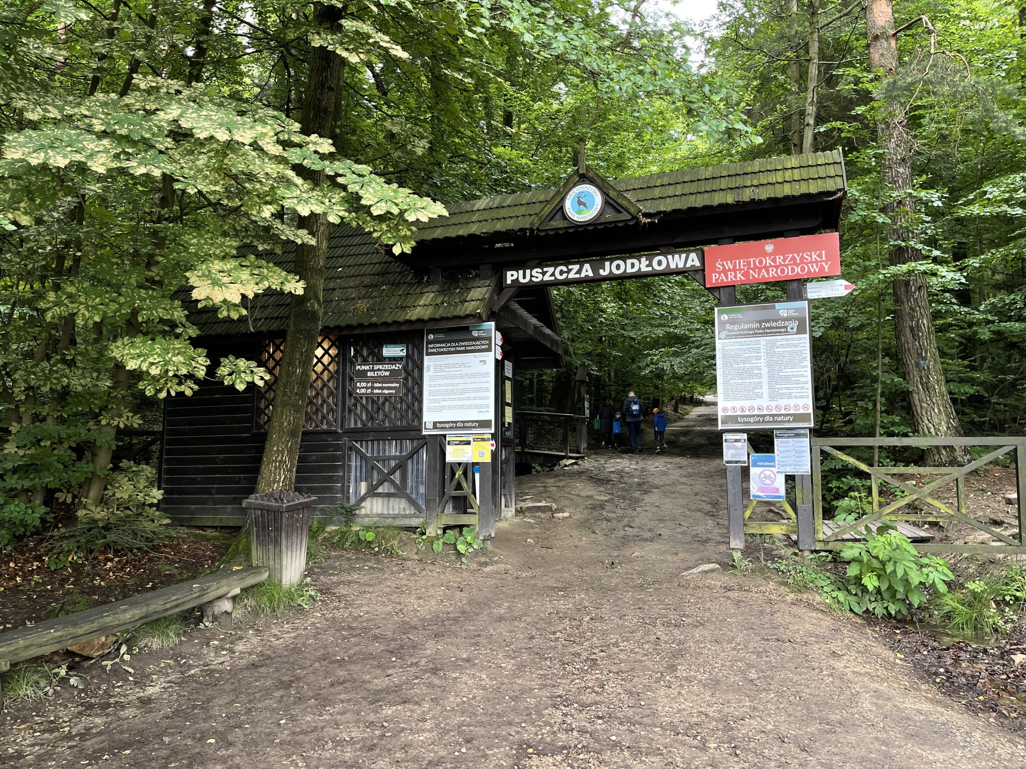 Łysica - najwyższy szczyt Gór Świętokrzyskich 614 m. n.p.m. - Guru Podróży