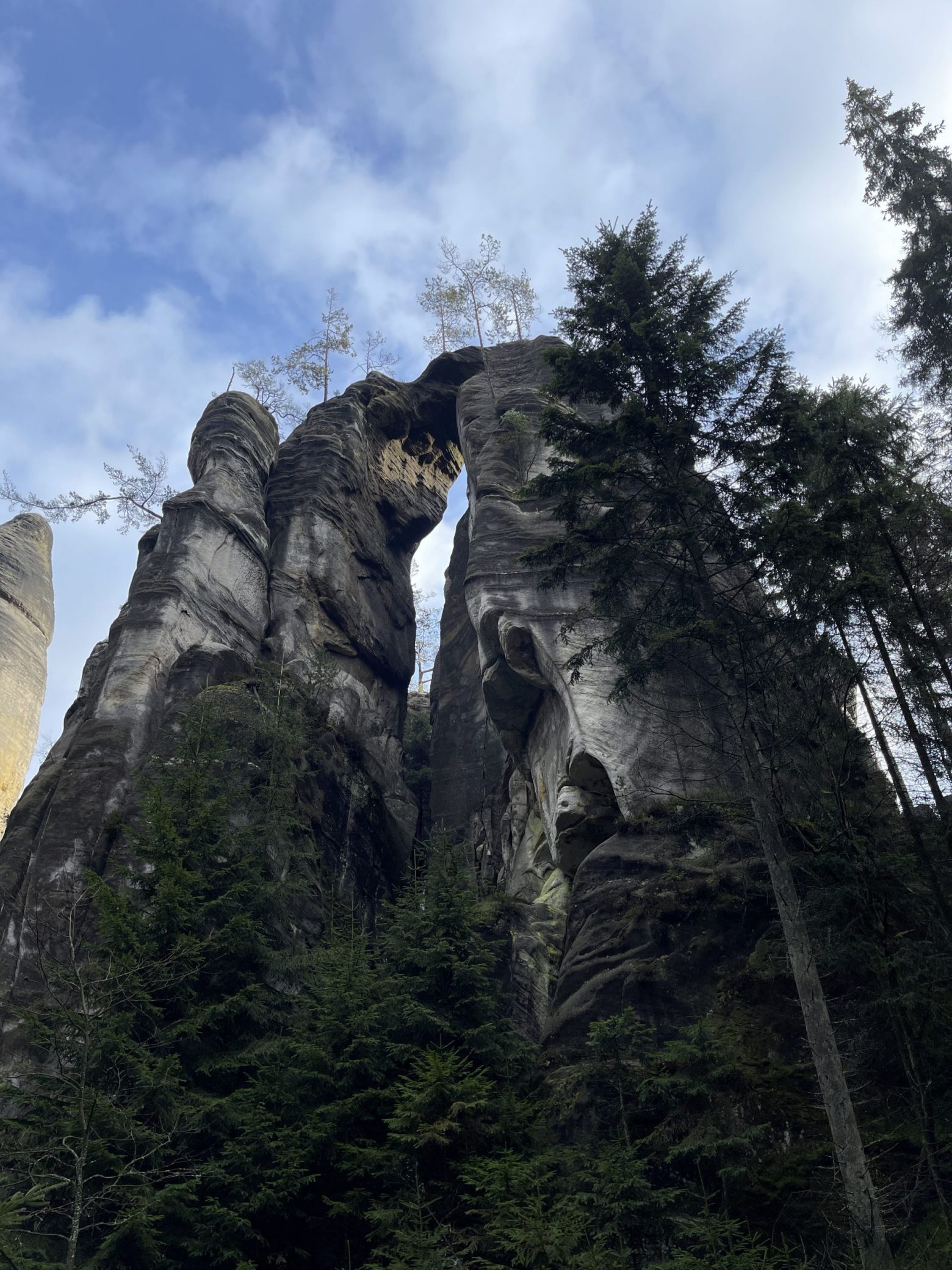 Skalne miasto w Czechach - Adršpach| Guru Podróży